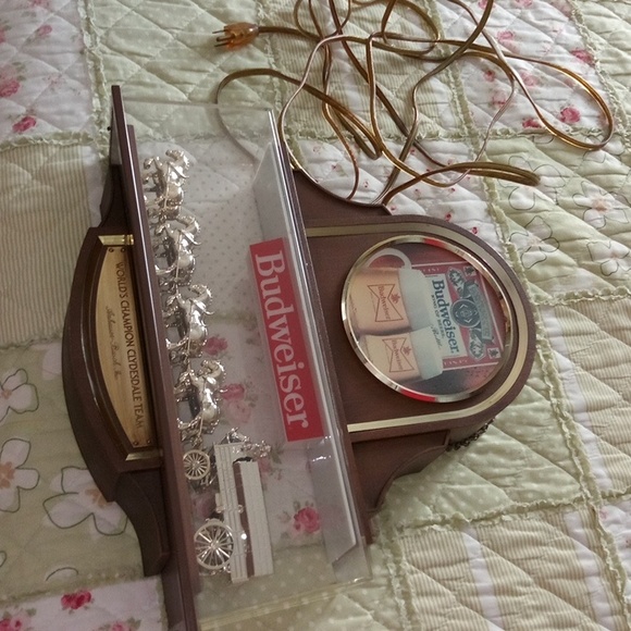 Budweiser | Wall Decor | Vintage Budweiser Clydesdale Lamp | Poshmark